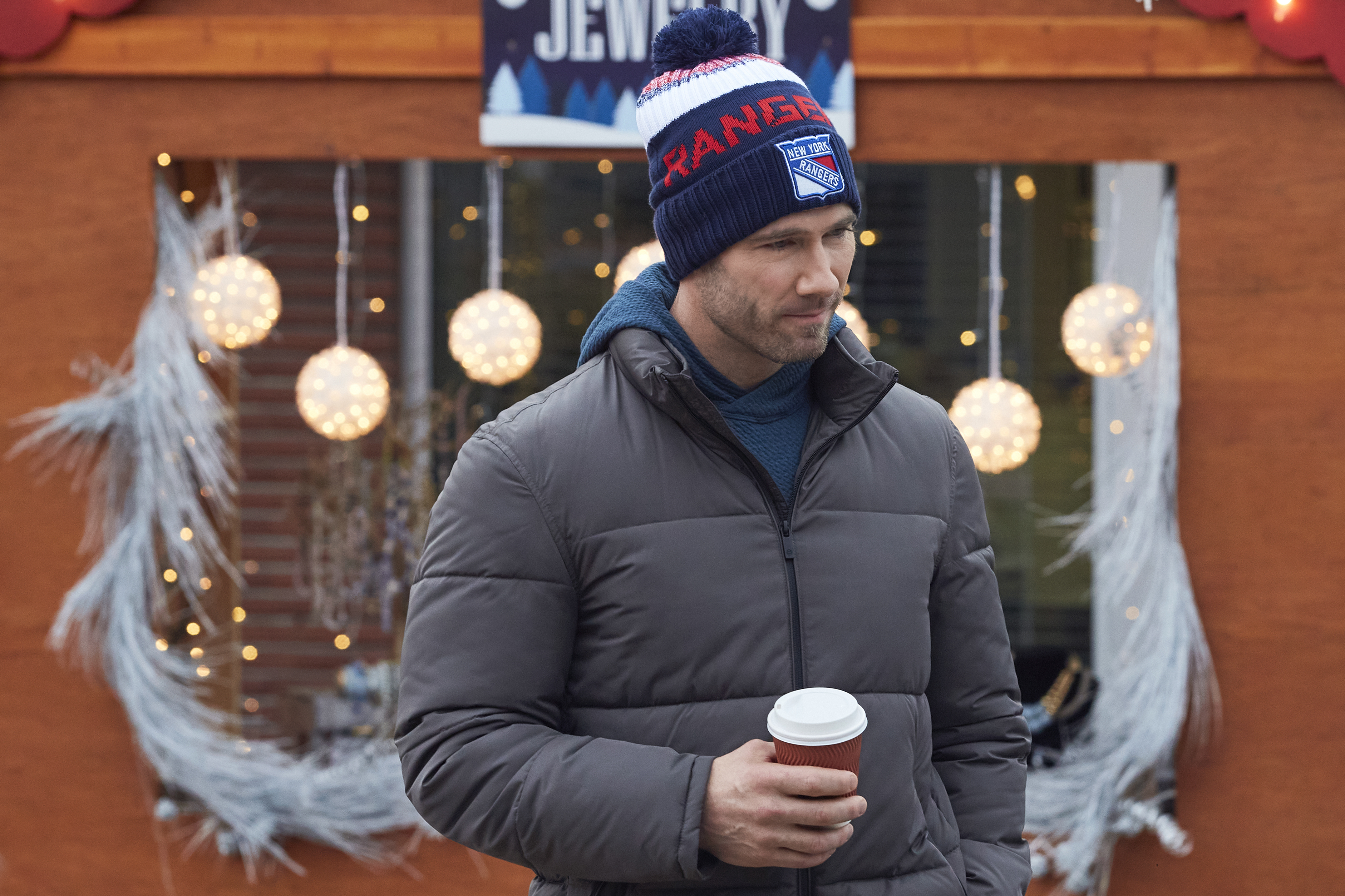 Luke Macfarlane on His Love Life: Is He Dating?
