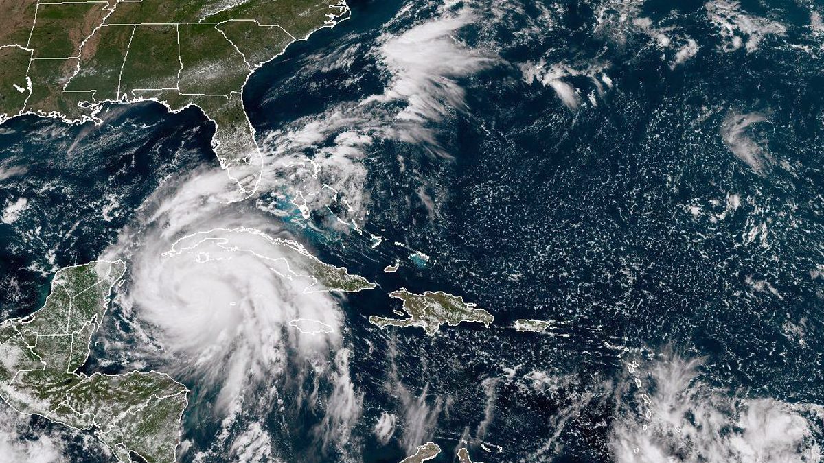 HGTV Stars Evacuate Homes, Brace for Hurricane Ian
