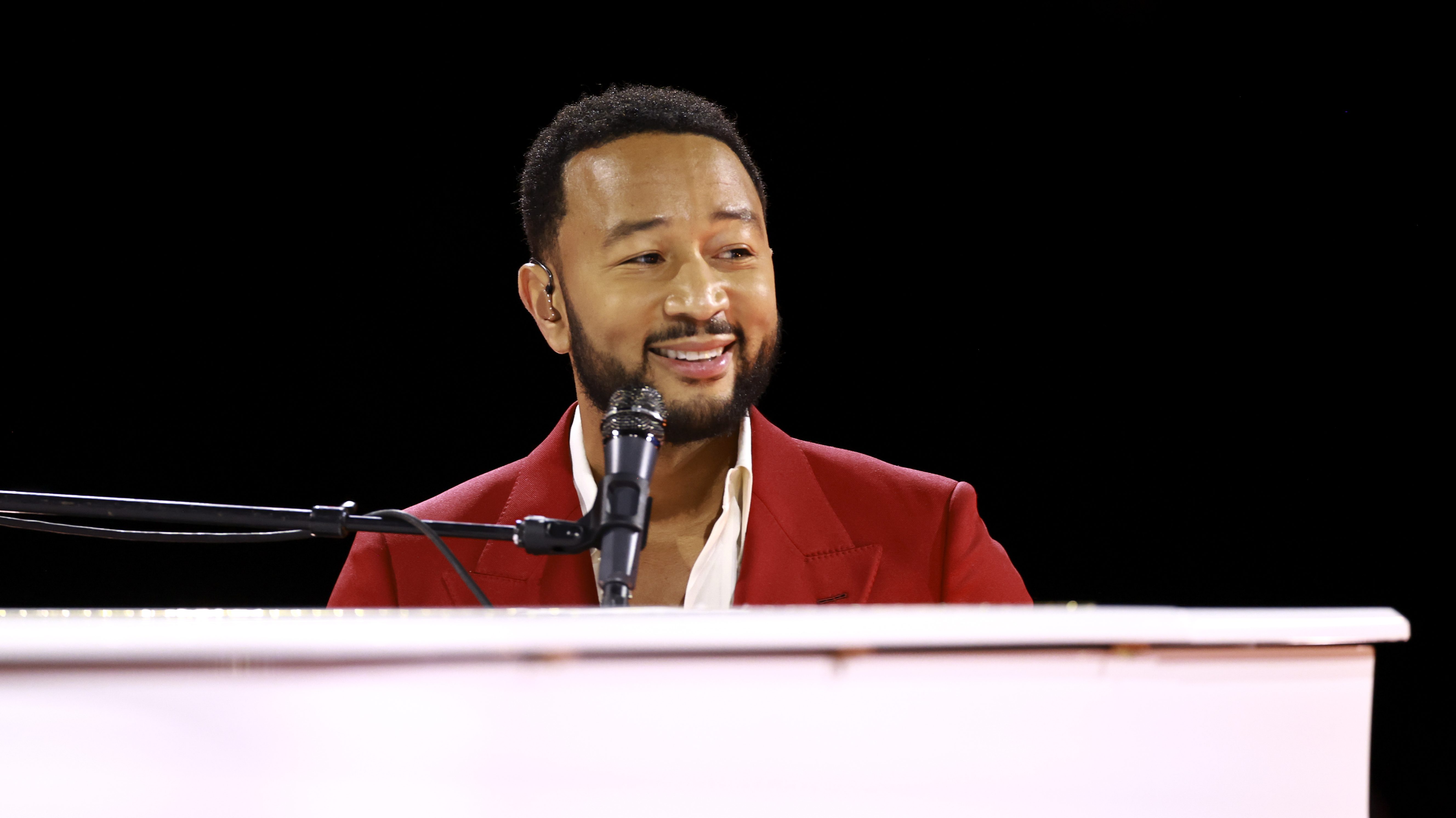 Chrissy Teigen Cancels Grammy Plans on John Legend