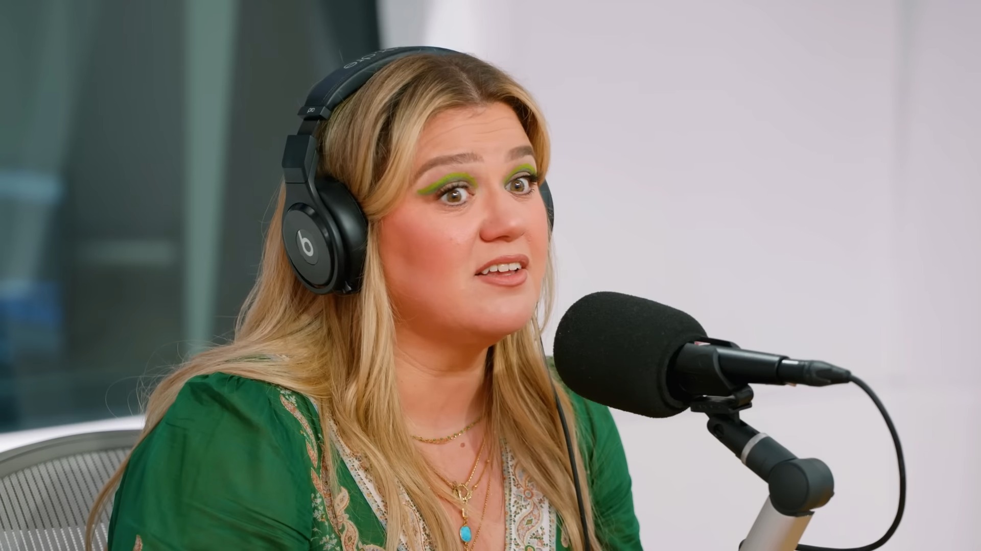 Kelly Clarkson Reveals Her Pet Peeve In Music