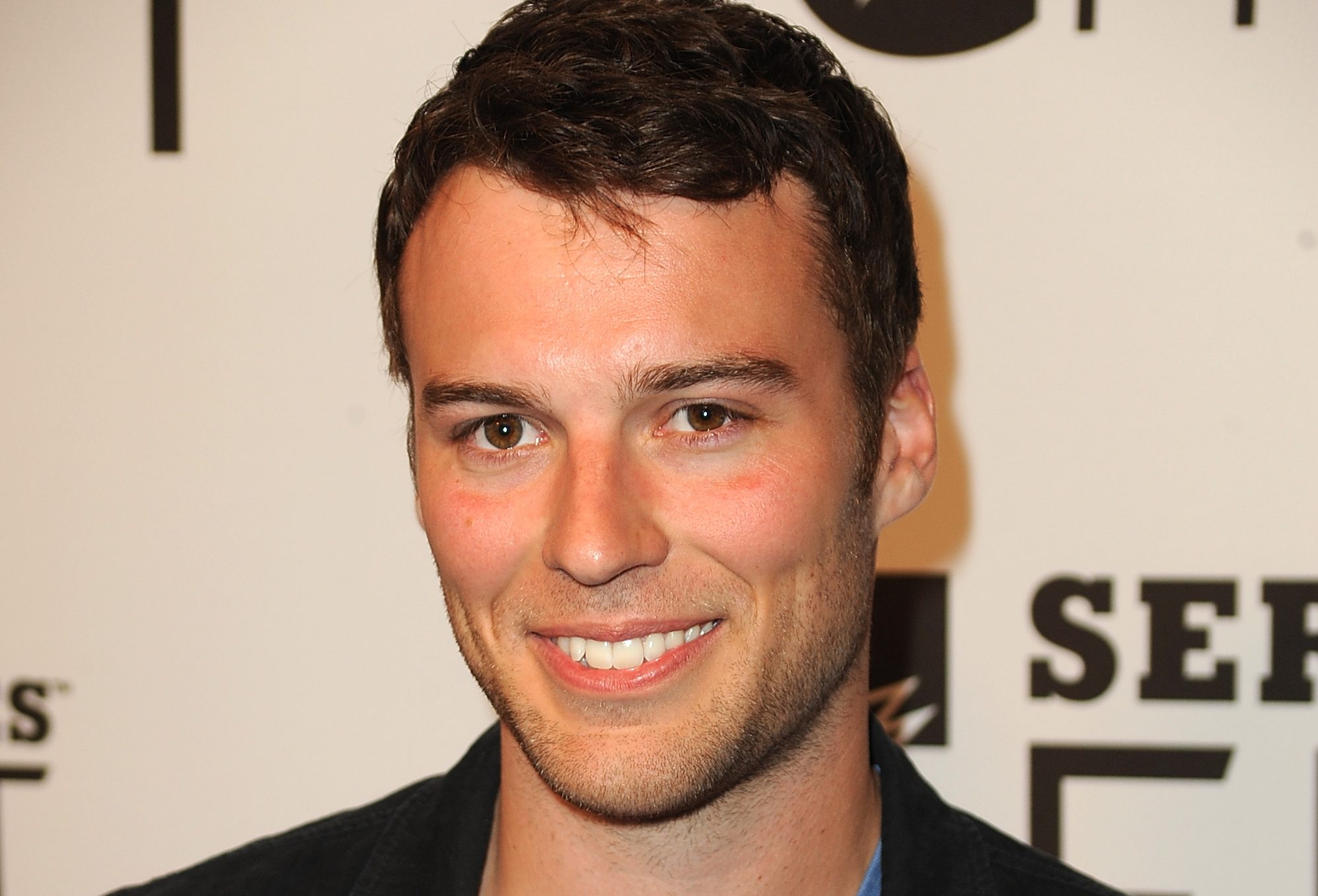 'Retreat to You' Star Peter Mooney: 5 Fast Facts