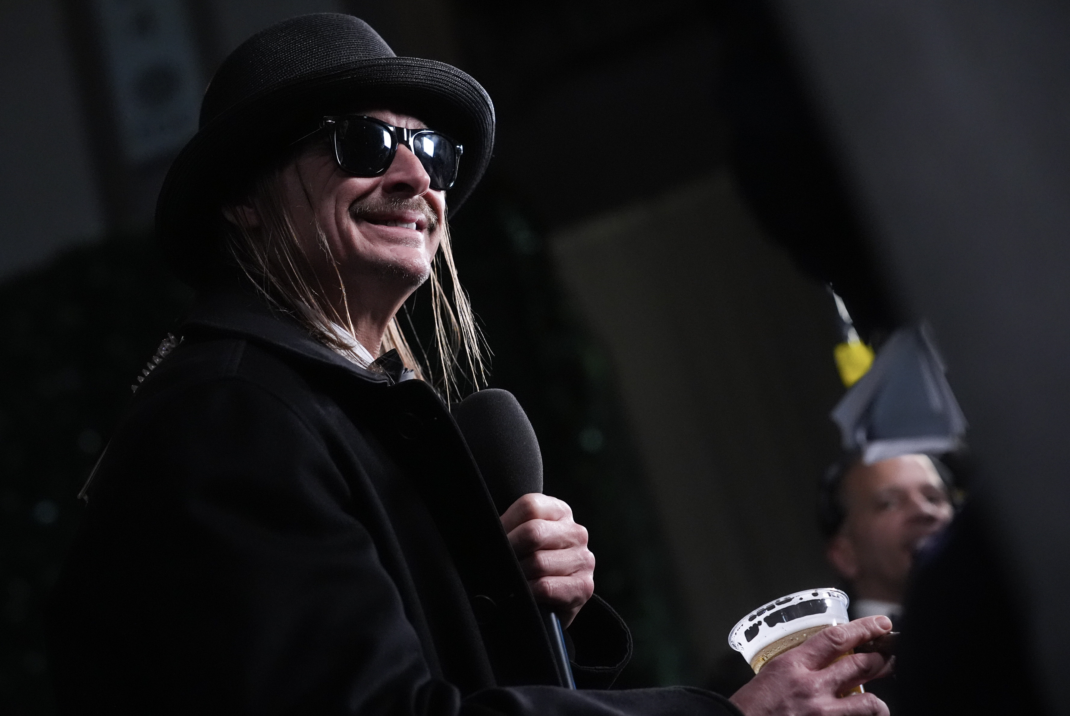Kid Rock Gets Flirty With 'Speechless' Journalist During Live Interview ...