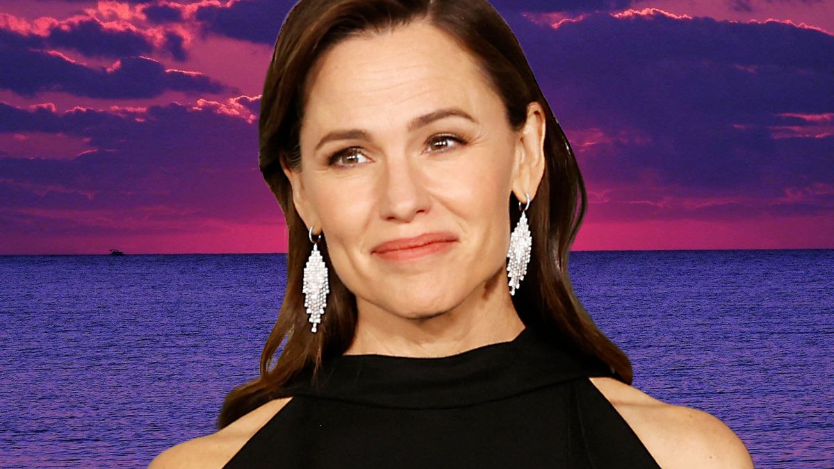 Jennifer Garner. John Miller Are Closer Than Ever Report