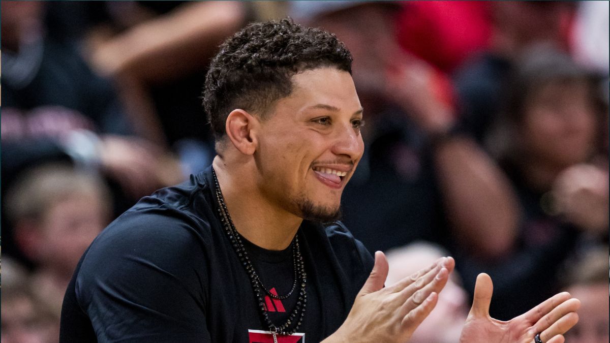 Patrick Mahomes' Barber Opens Up About Losing the Mohawk