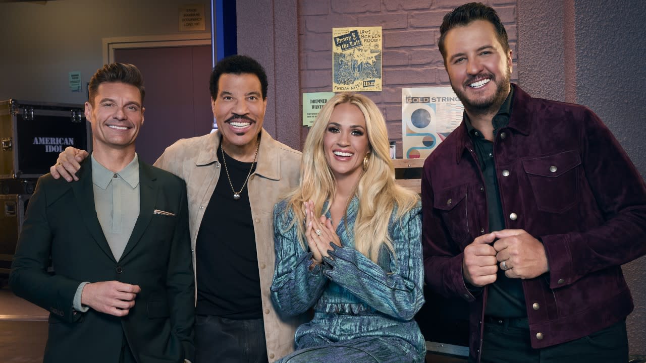 Luke Bryan Marvels at How 'Private' Carrie Underwood Is - EntertainmentNow