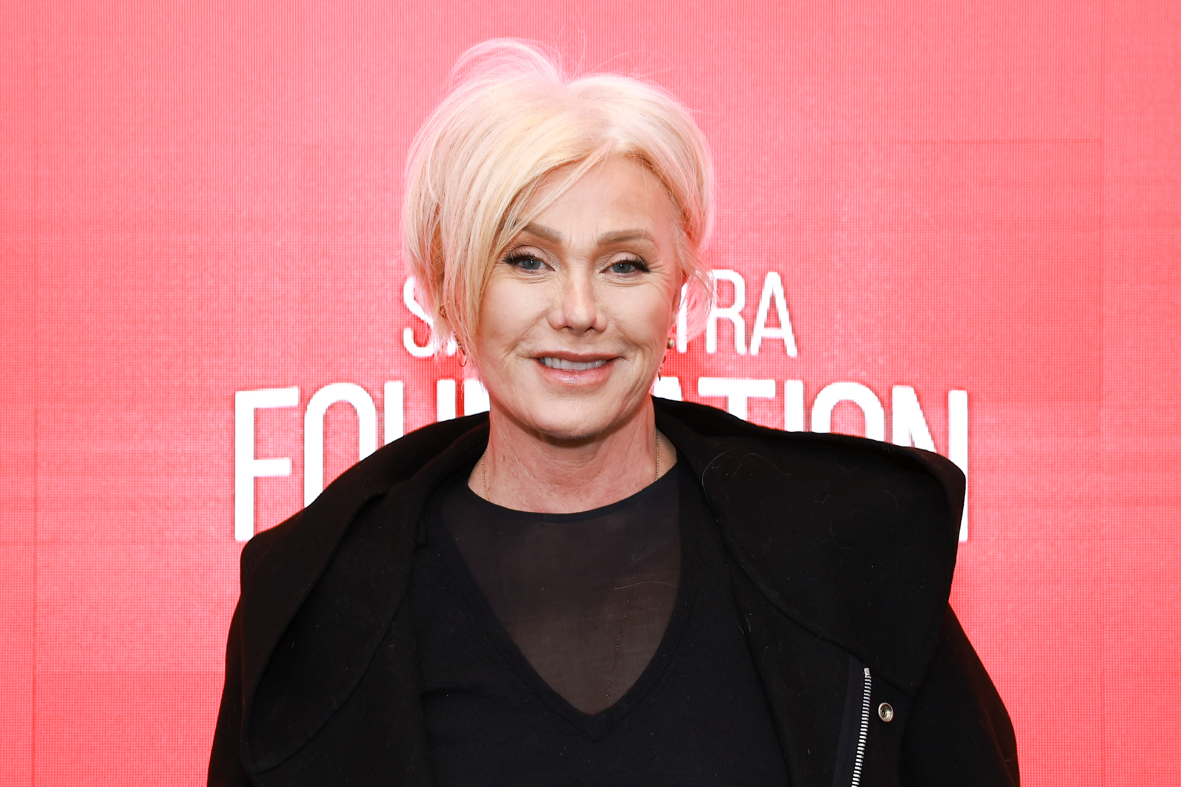 deborra-lee-furness-files-divorce-hugh-jackman