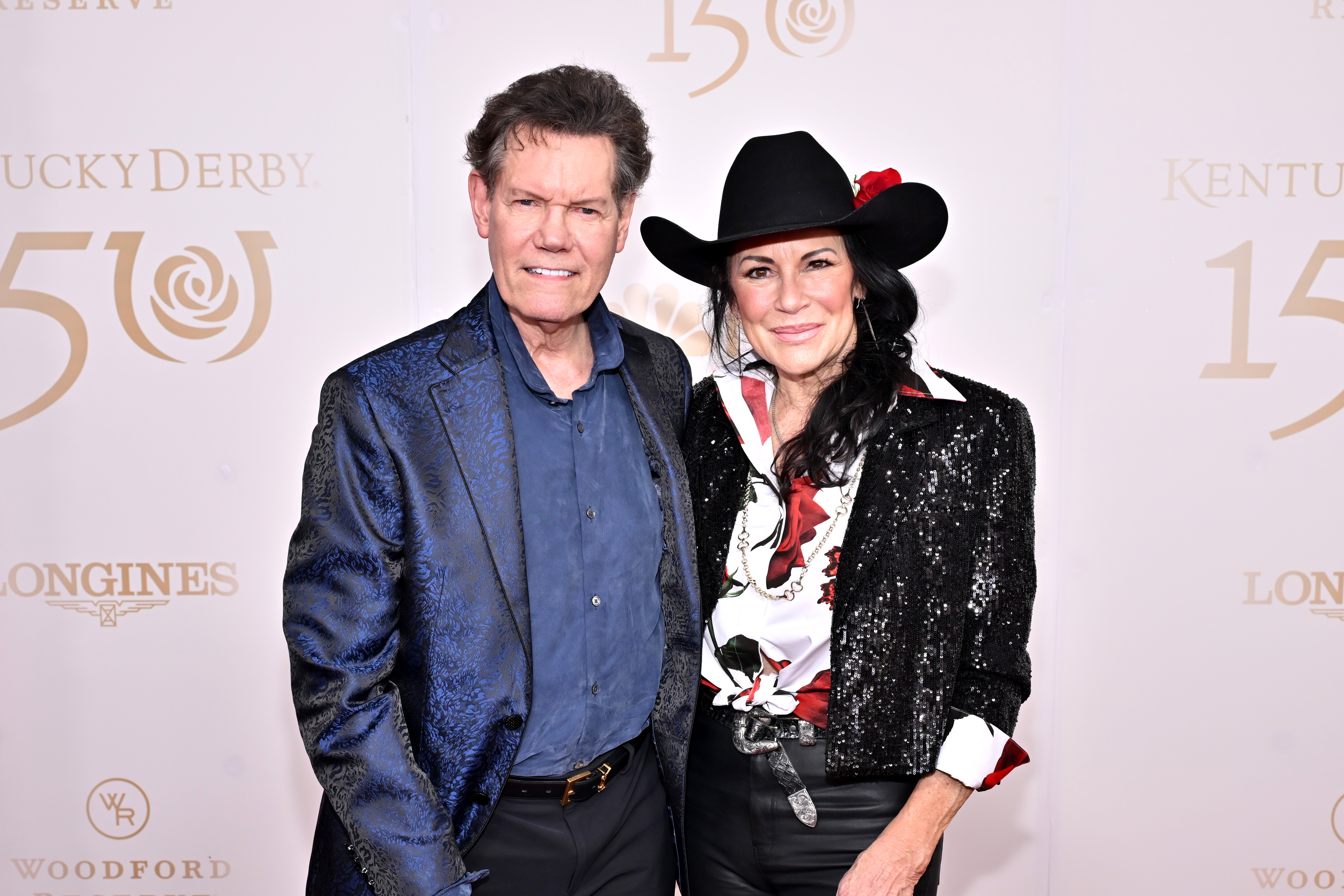 Randy Travis Has a Flight to Remember -- And Fans Are Loving It