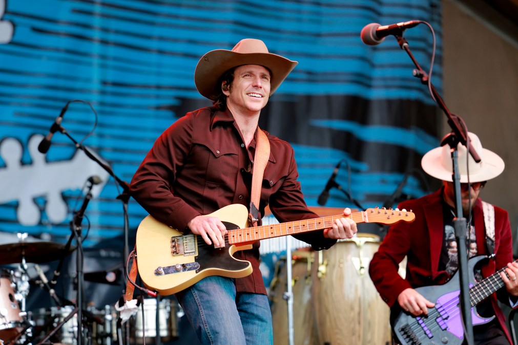 Lukas Nelson Reveals How Willie & Another Legend Inspired Him