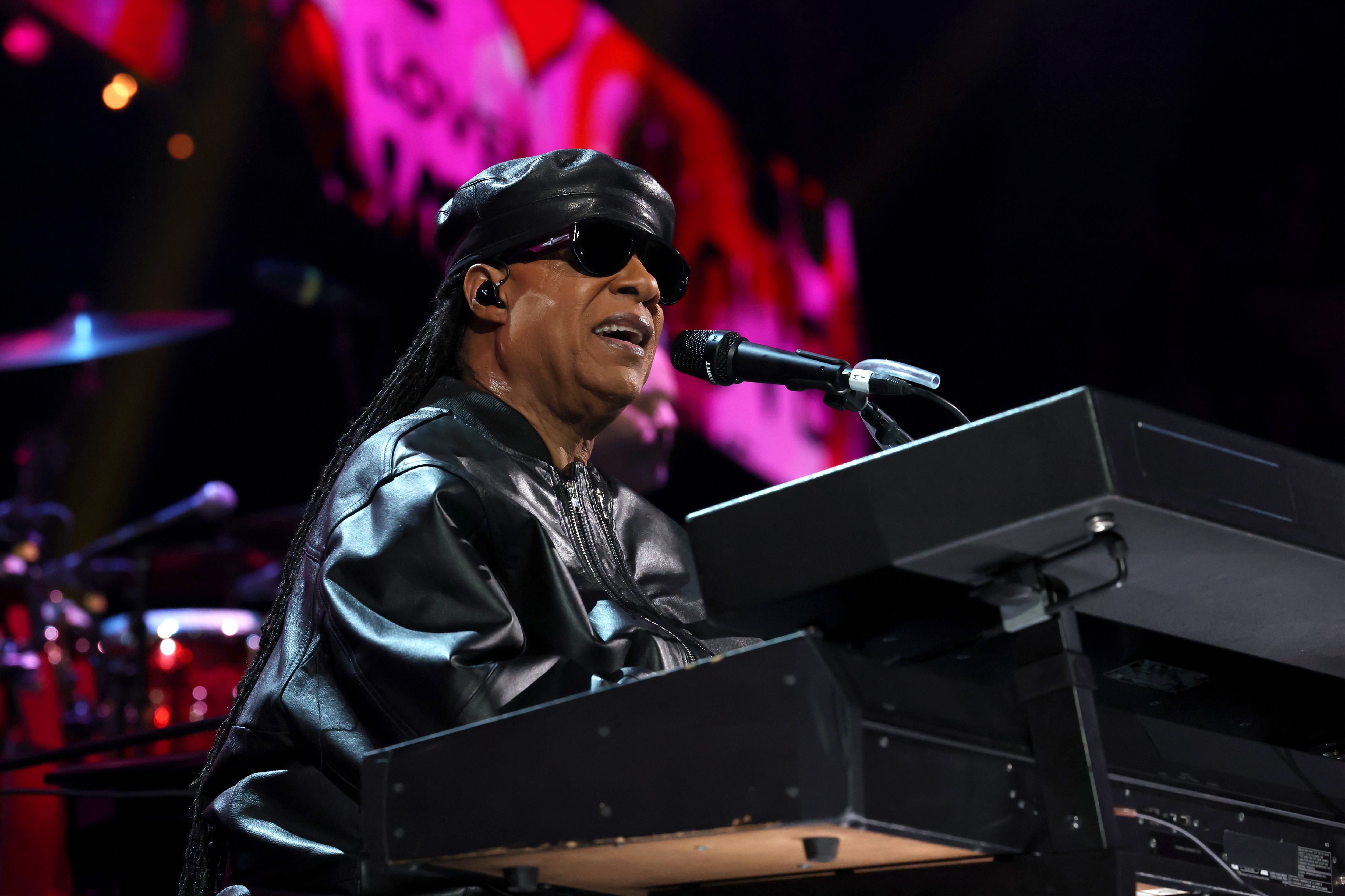 Stevie Wonder Reacts to Malcolm Jamal Warner & Asks for 'Truth'