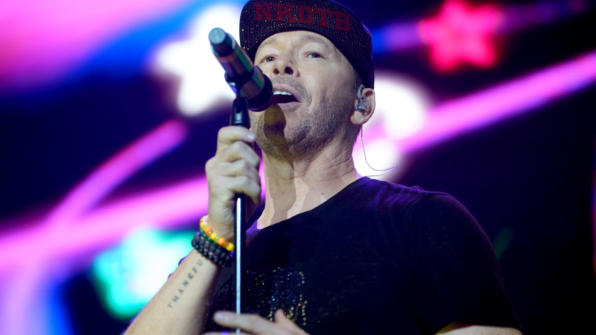Donnie Wahlberg Shares ‘Painful’ News of Loved One’s Death