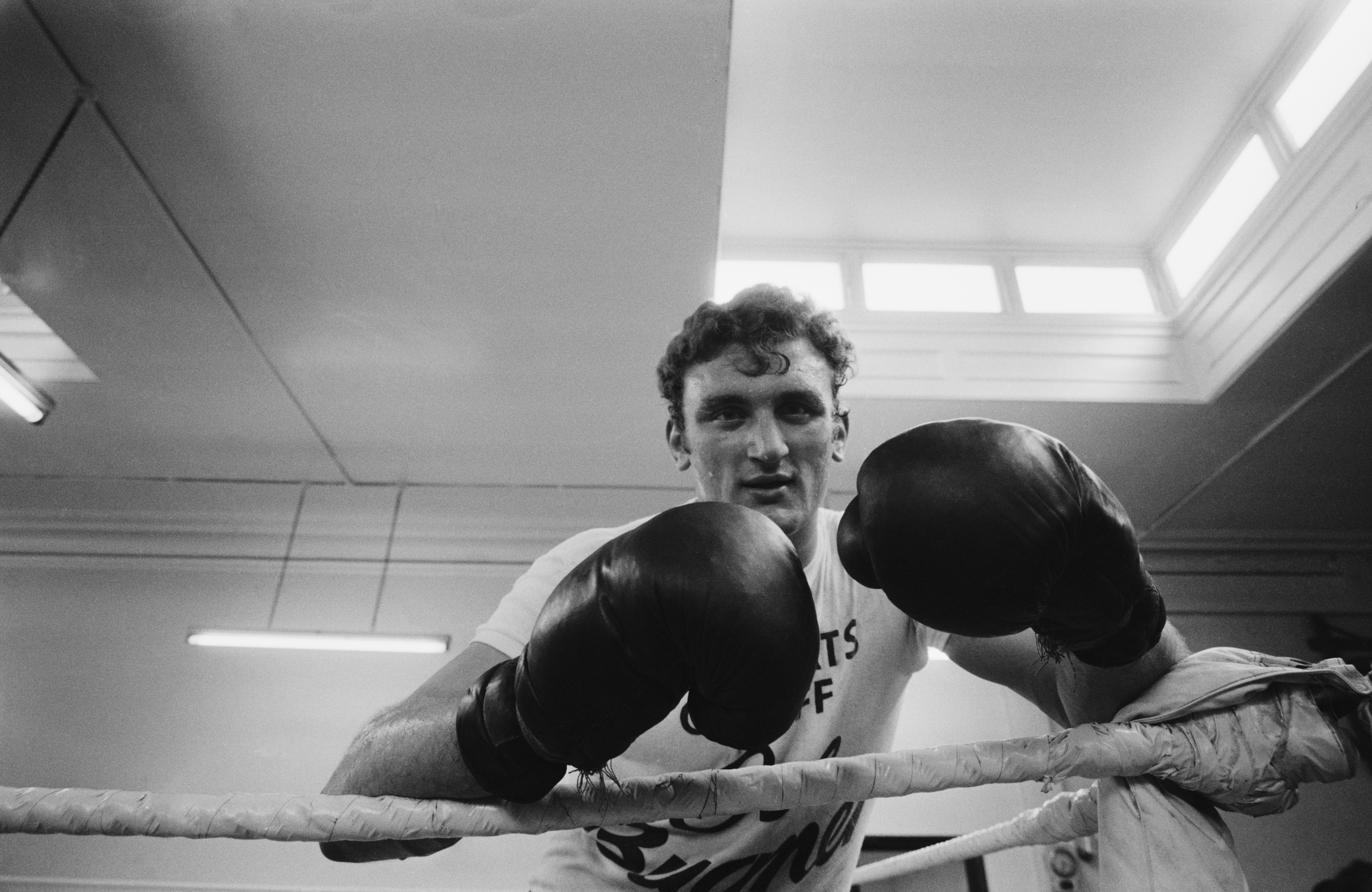 ‘Sad Day for Boxing’: Tributes Pour in for Beloved ‘70s Boxer