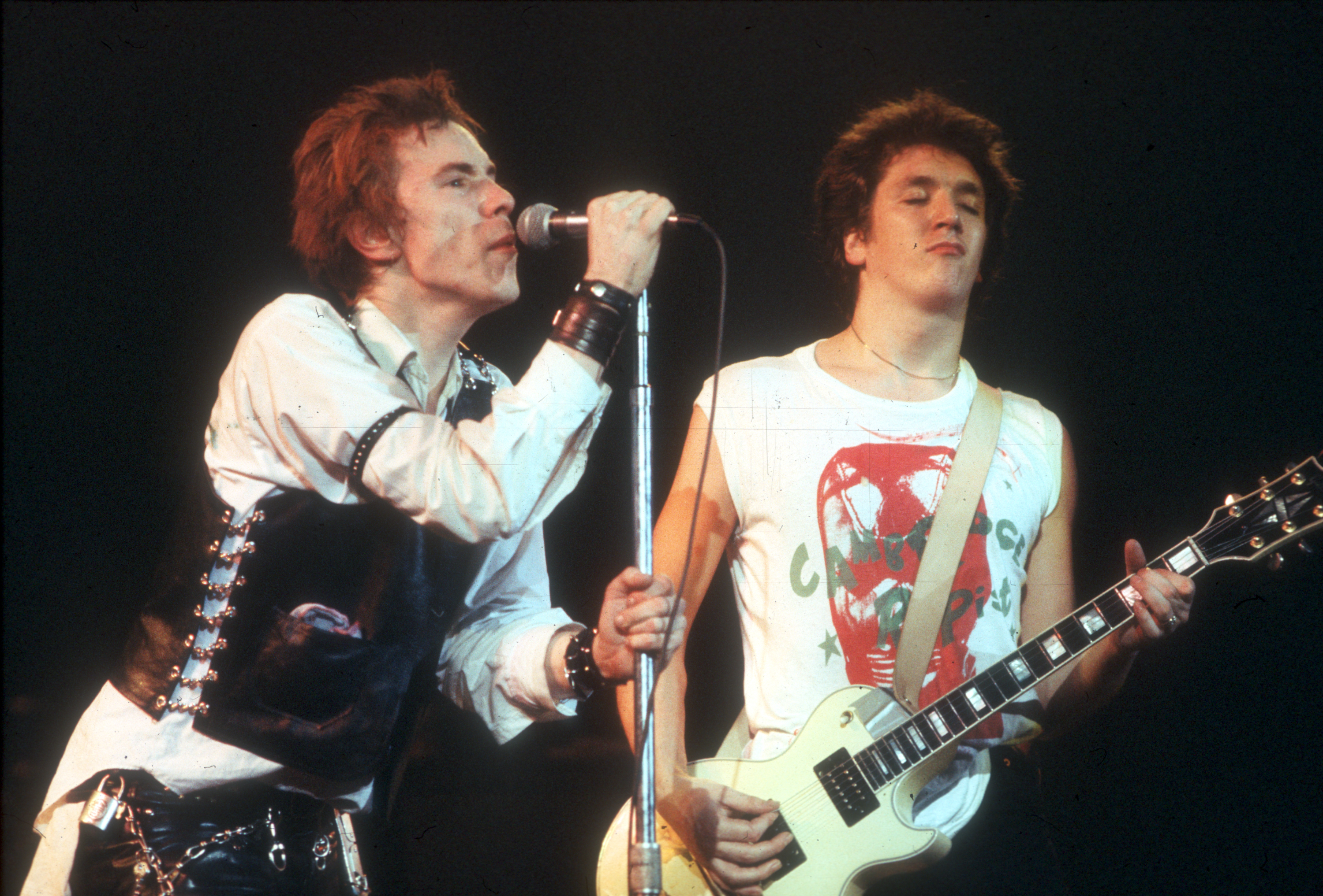 The Sex Pistols’ Steve Jones Shares Health Update After Injury