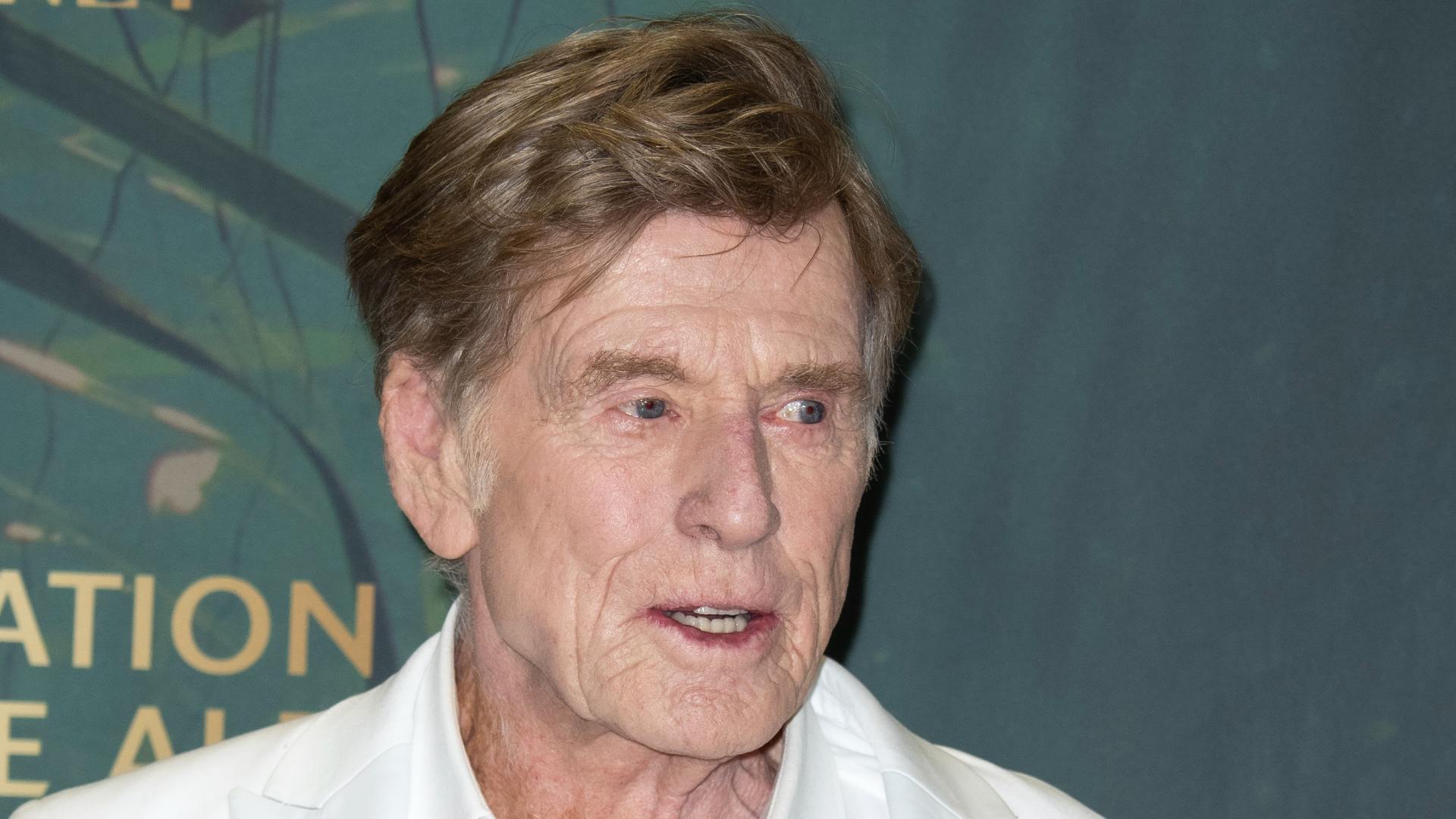 Legendary Actor Robert Redford Passes Away & Tributes Pour In