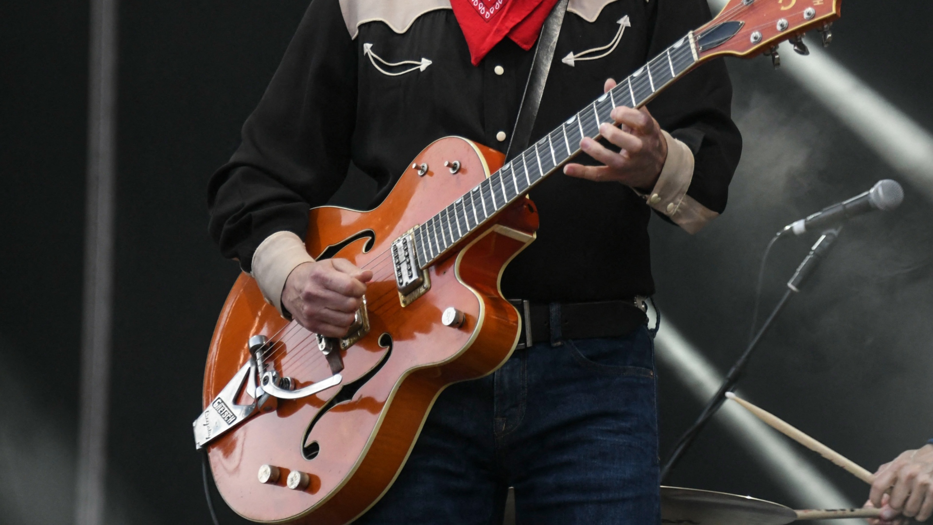 Stray Cats Cancel Shows & Share Heartbreaking Update