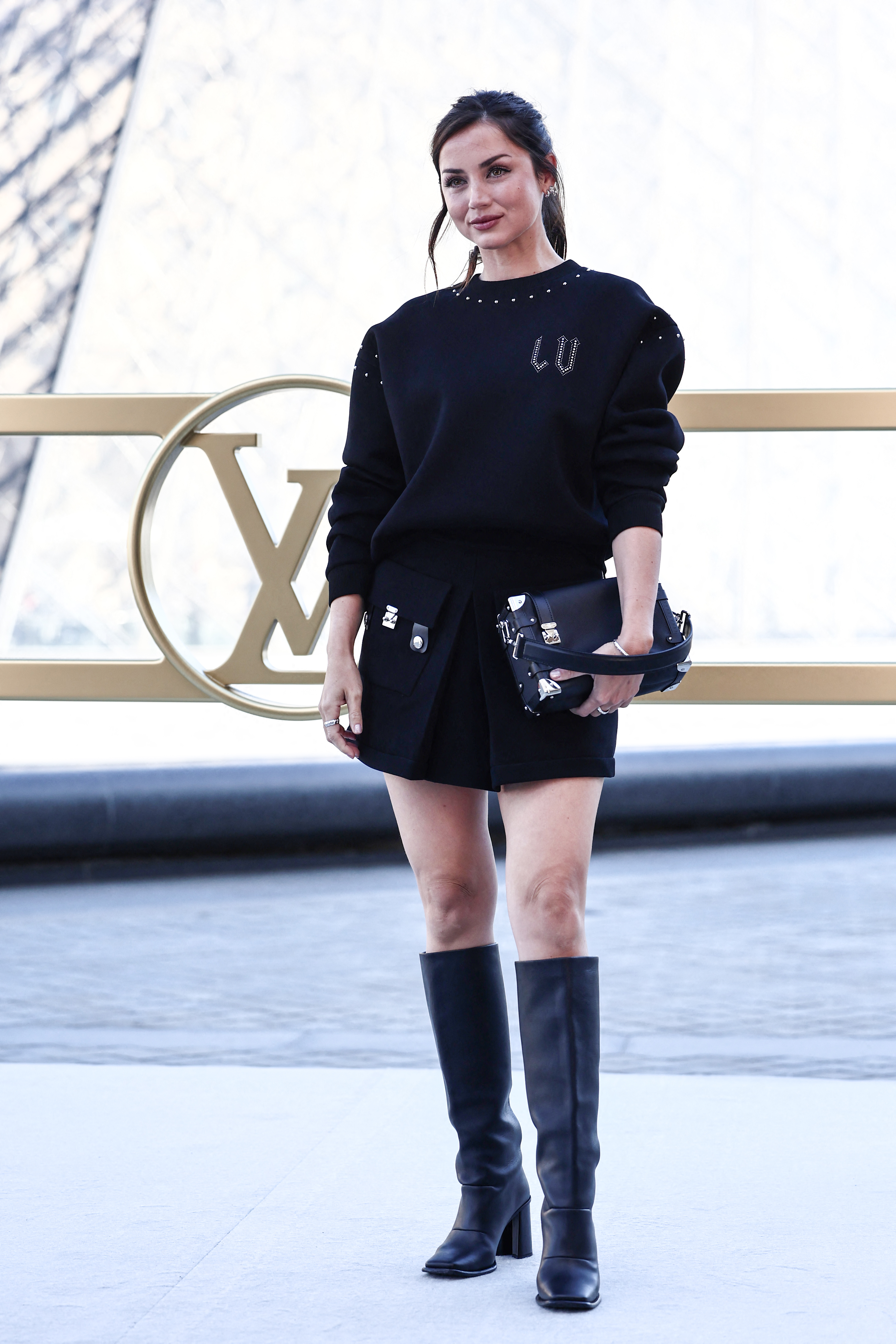 Ana de Armas Shines at LV Photocall During Paris Fashion Week