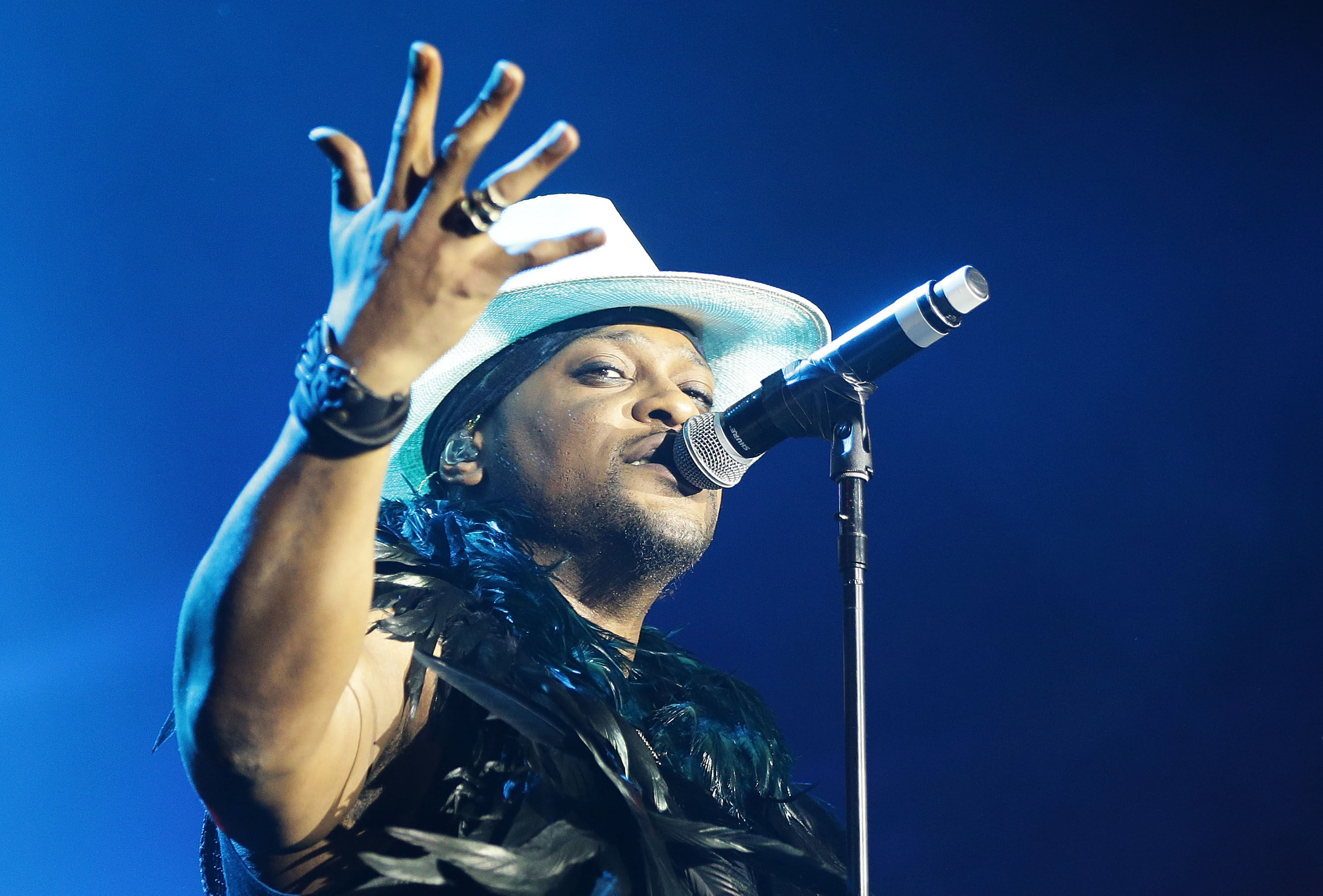 John Legend ‘Heartbroken’ Over Passing of Beloved Icon