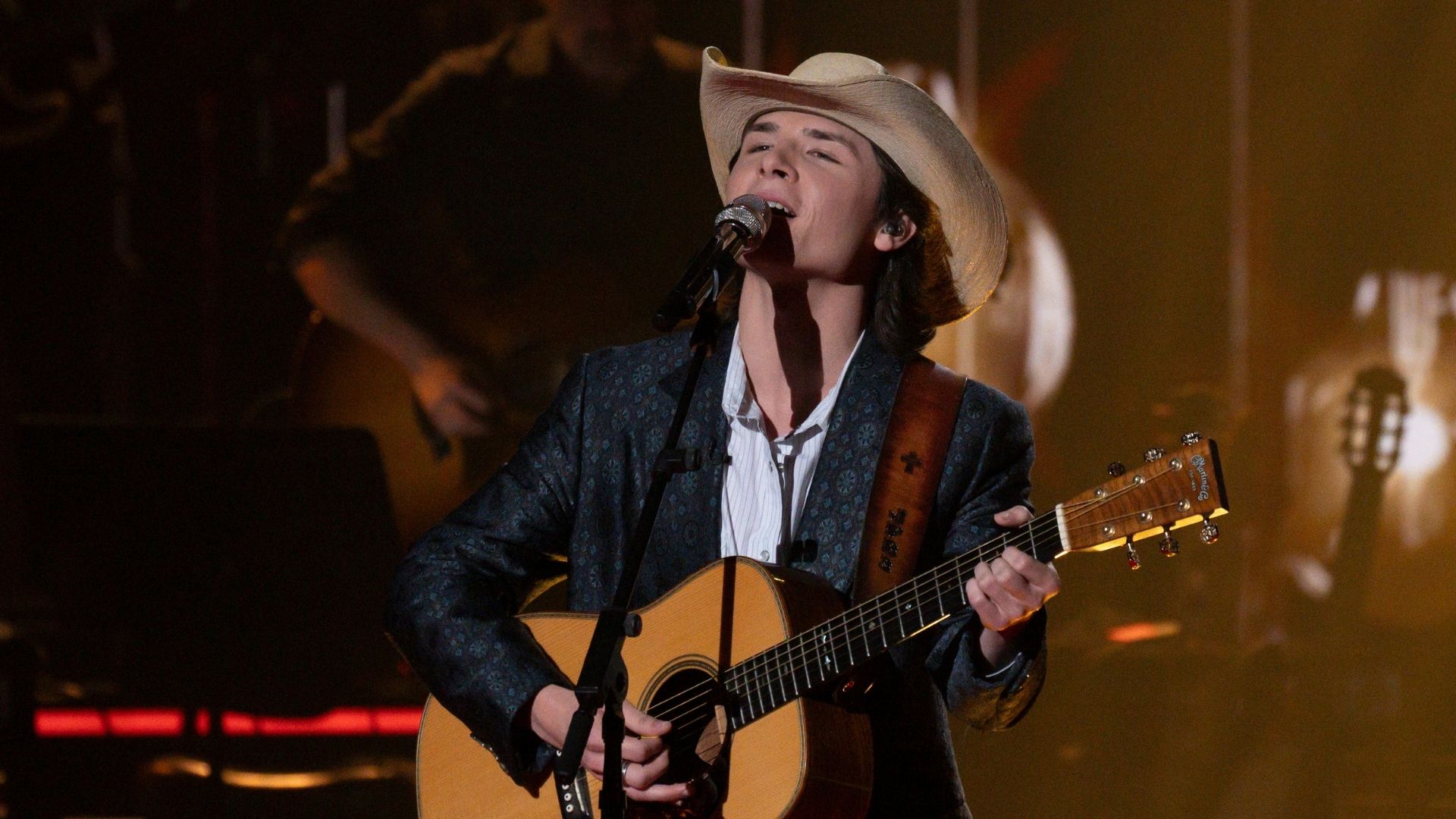 'American Idol' Singer John Foster Covers Iconic Country Song