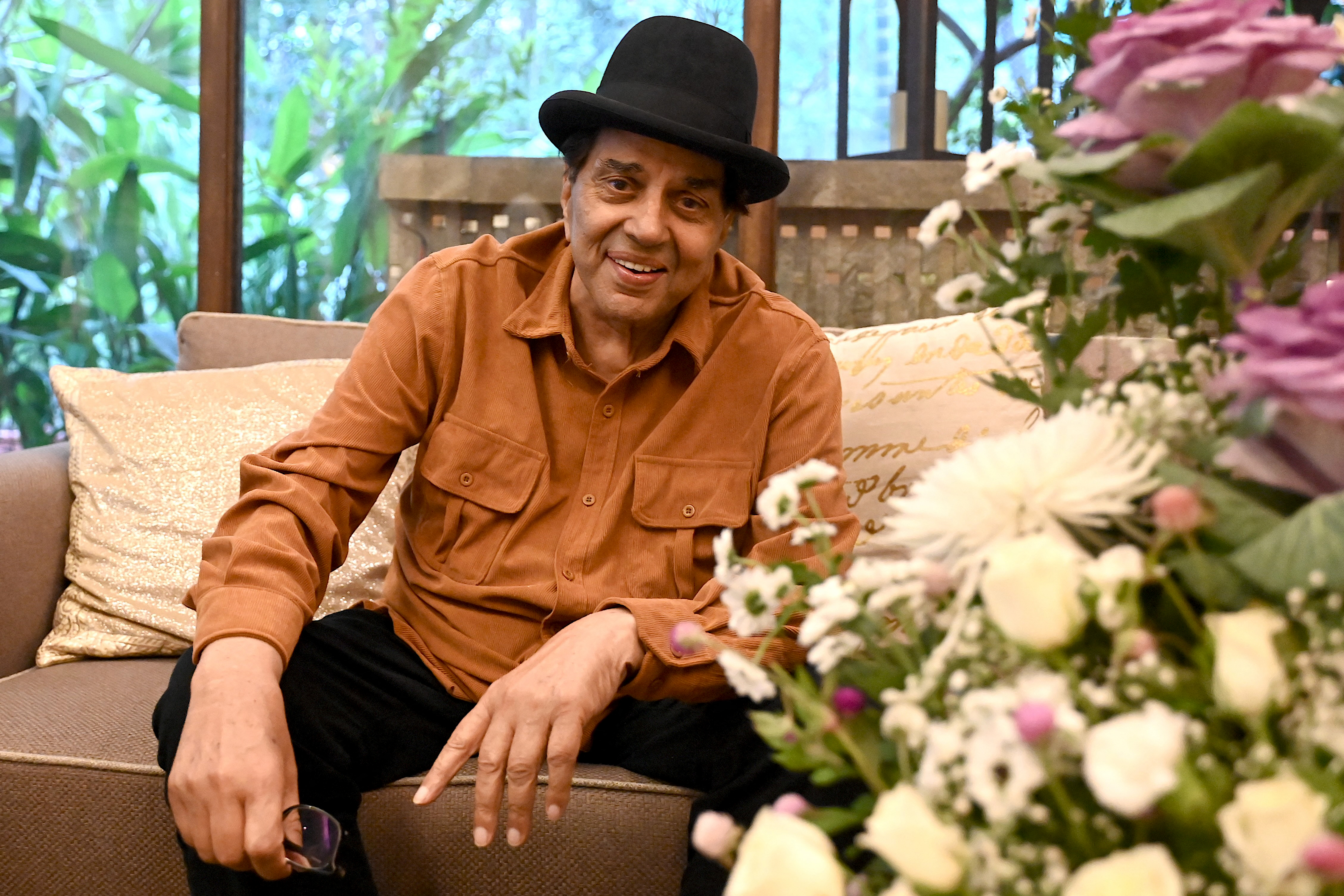 Veteran Actor Dharmendra Dies at 89
