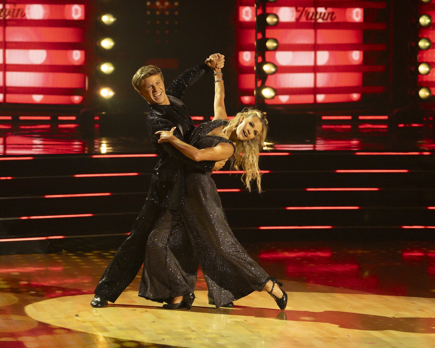 Who Won 'Dancing With the Stars' Tonight? DWTS Finale Results