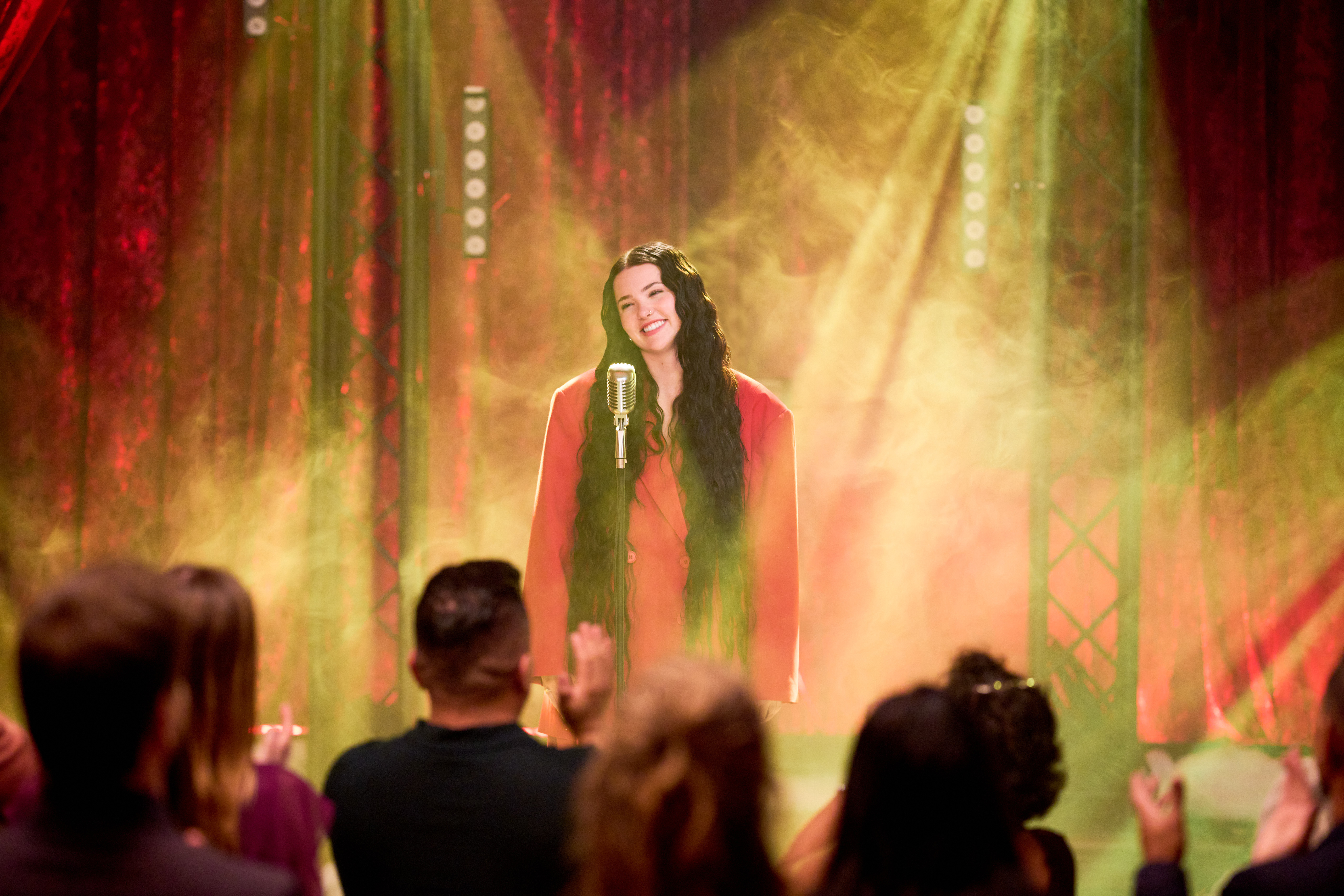 Pop Star Lauren Spencer Smith Inspired 2025 Hallmark Christmas Movie ...