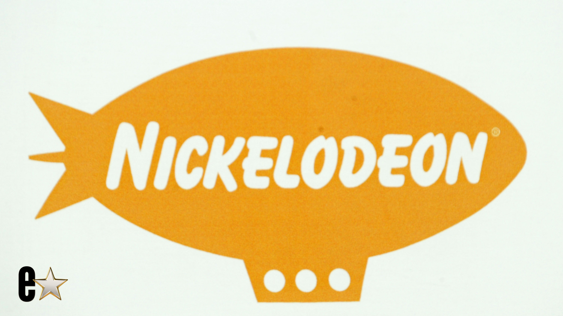 Shaun Weiss Wants to Help Nickelodeon Star After Viral Video