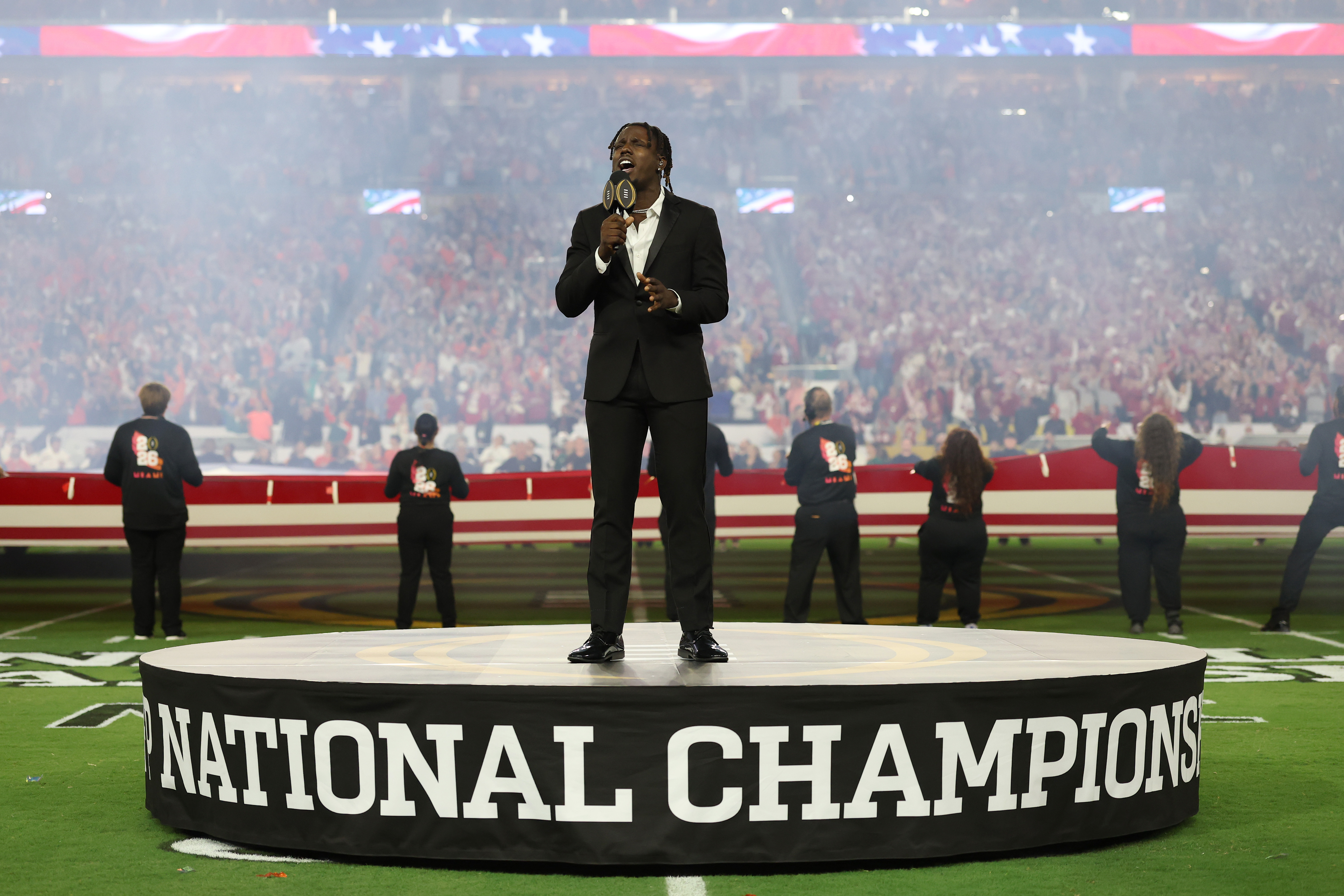 'Idol' Winner Jamal Roberts Stuns Millions With National Anthem ...