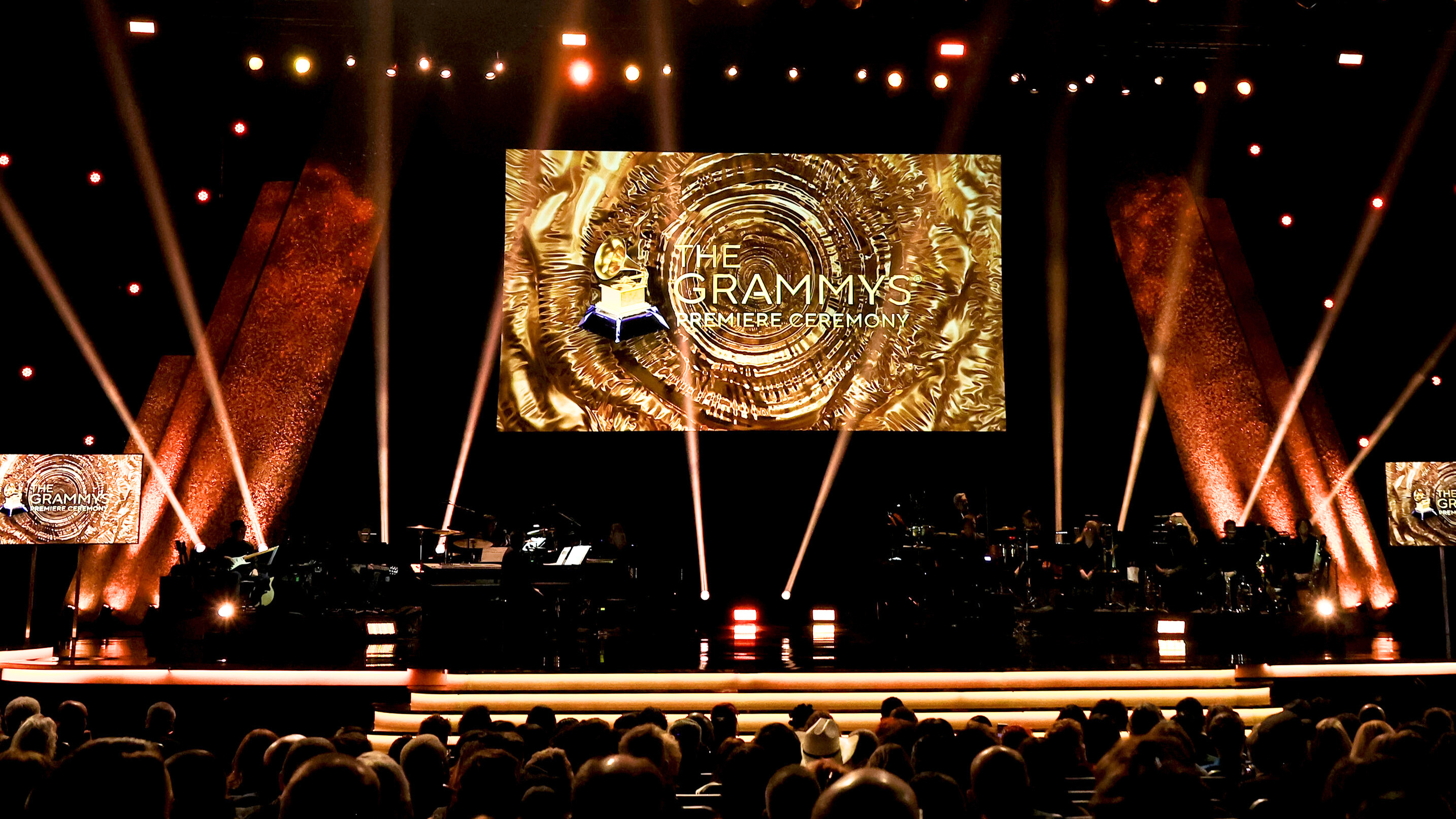 Justin Bieber Returns to Perform at Grammys After 4-Year Hiatus