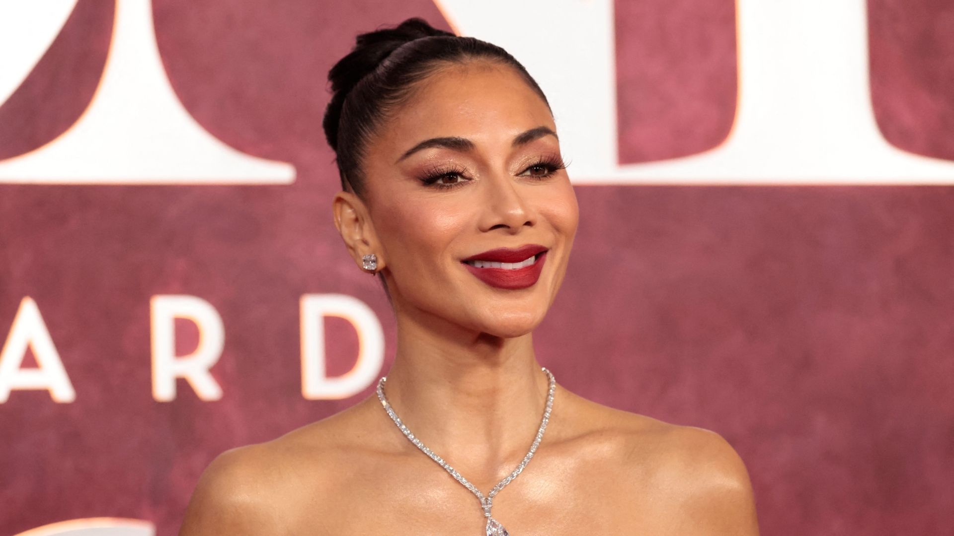 Nicole Scherzinger, 47, Looks Stunning in White Bikini: [PHOTOS]