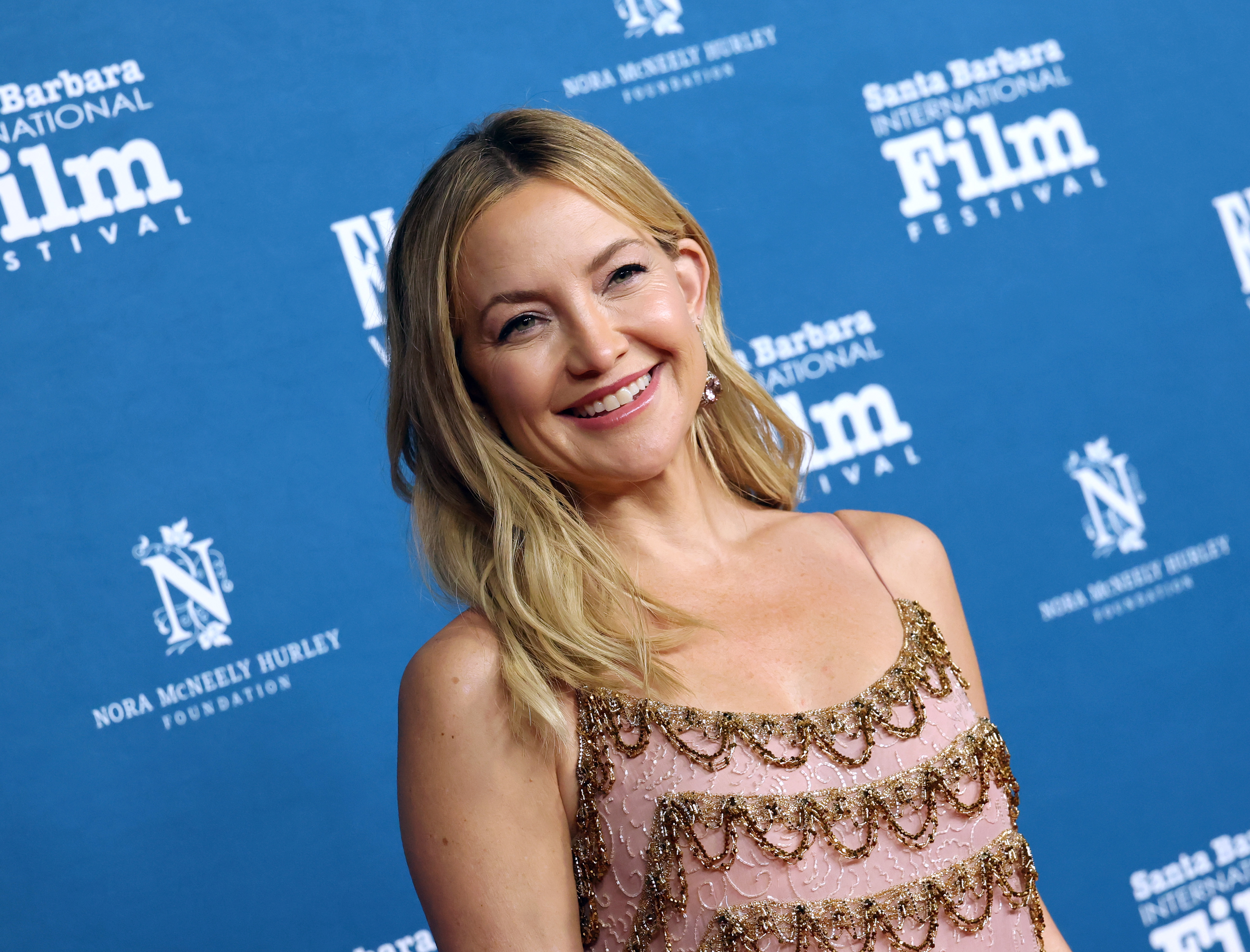 Kate Hudson Looks 'Divine' in Electric Blue Bikini: PHOTOS