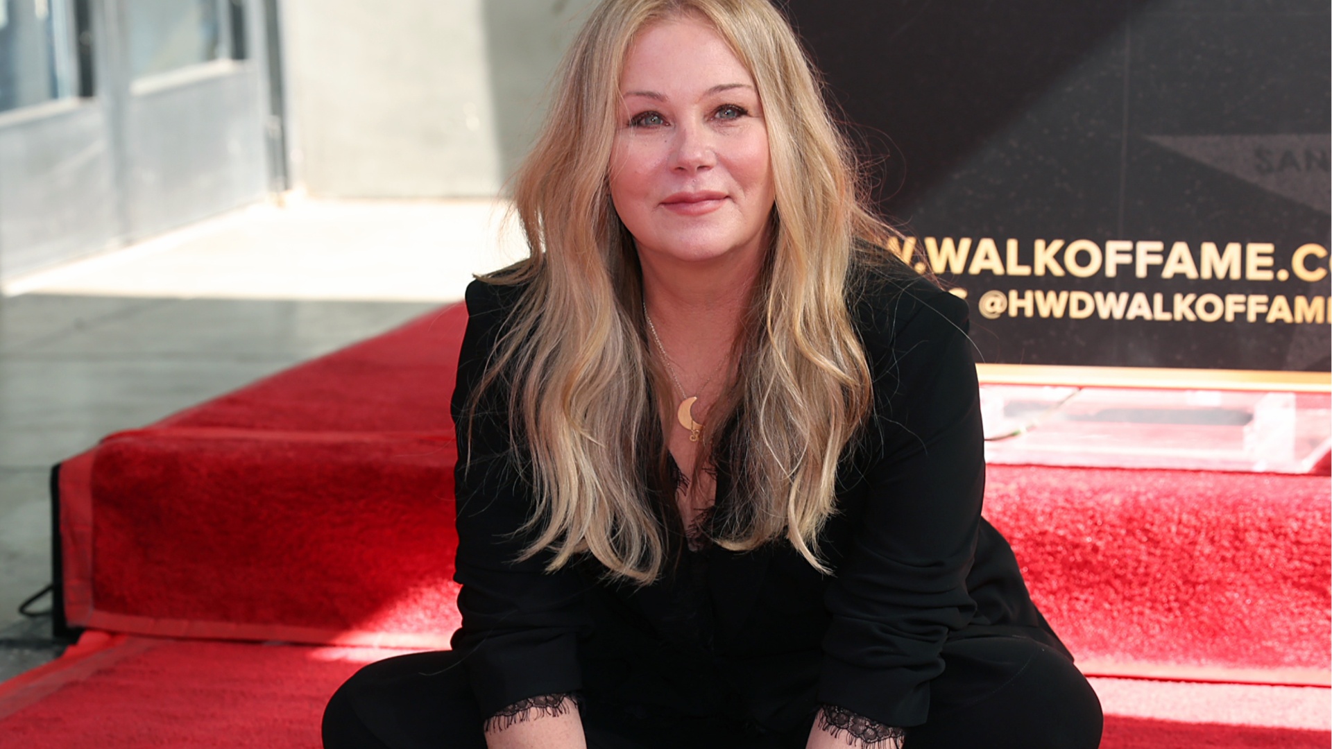 Christina Applegate Torn Between ’90s Icons: How She Followed Her Heart