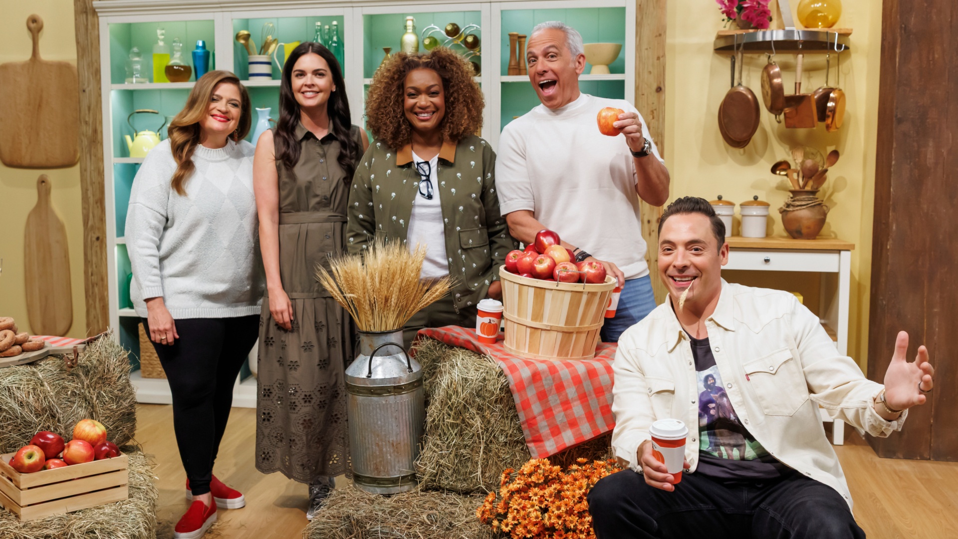 'The Kitchen' Stars Say Food Network Made a 'Mistake' Cancelling Series