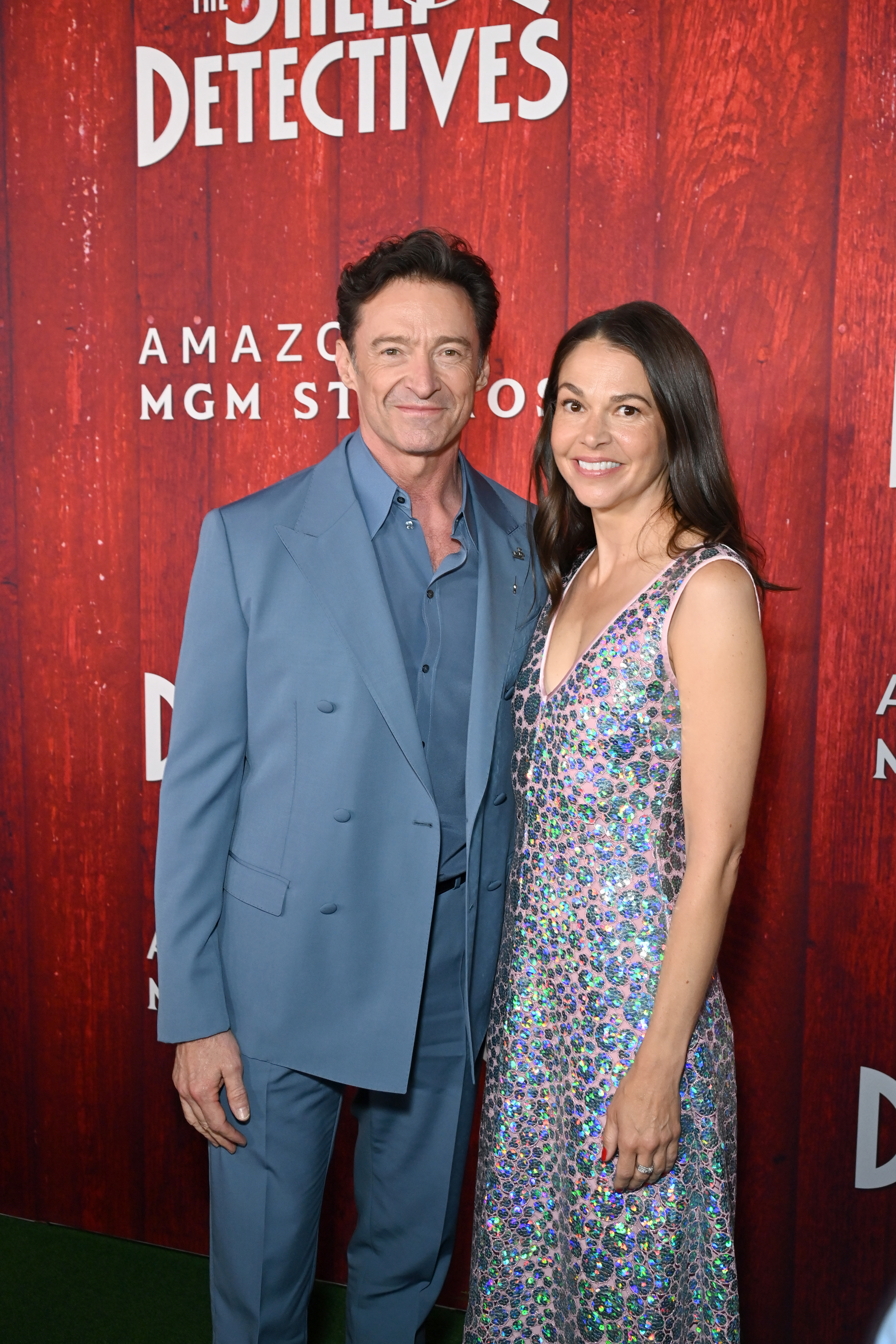 Hugh Jackman Shares Sweet PDA With Sutton Foster: PHOTOS