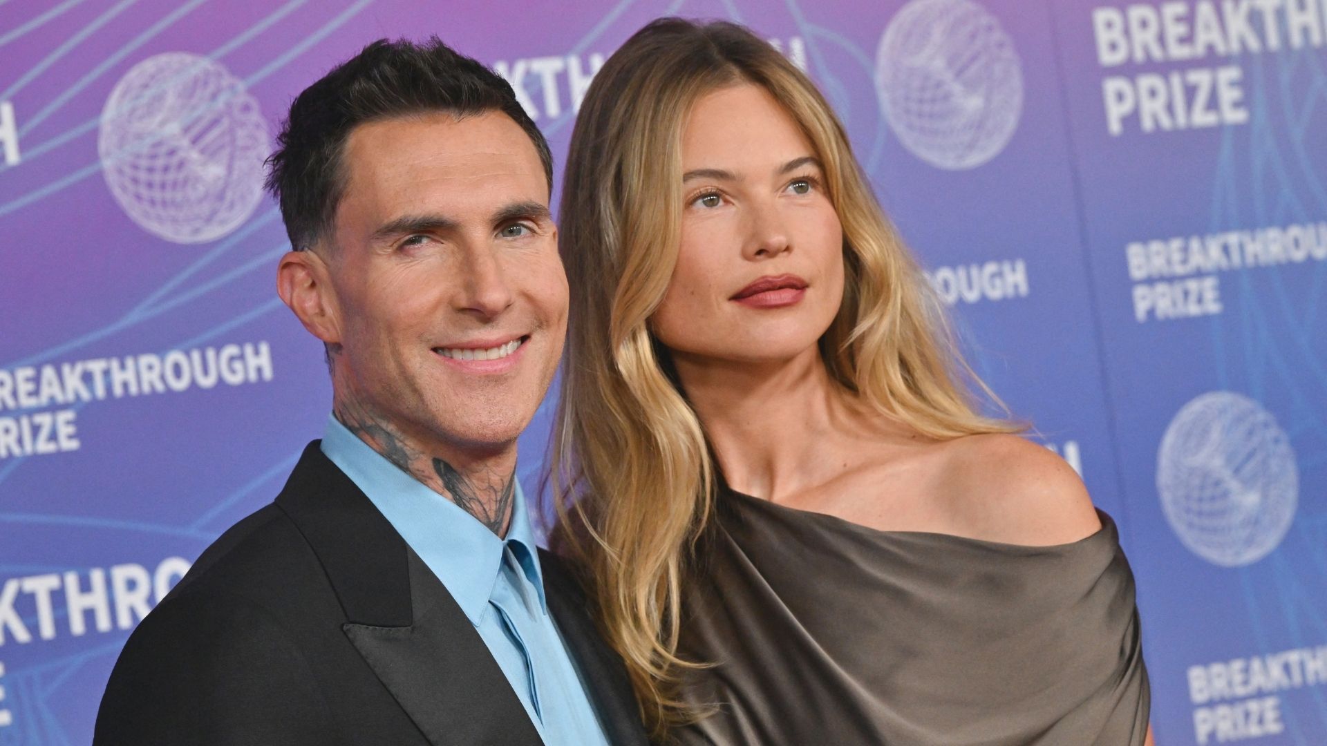 Adam Levine Debuts Shaved Face on Red Carpet with Wife Behati: PHOTOS