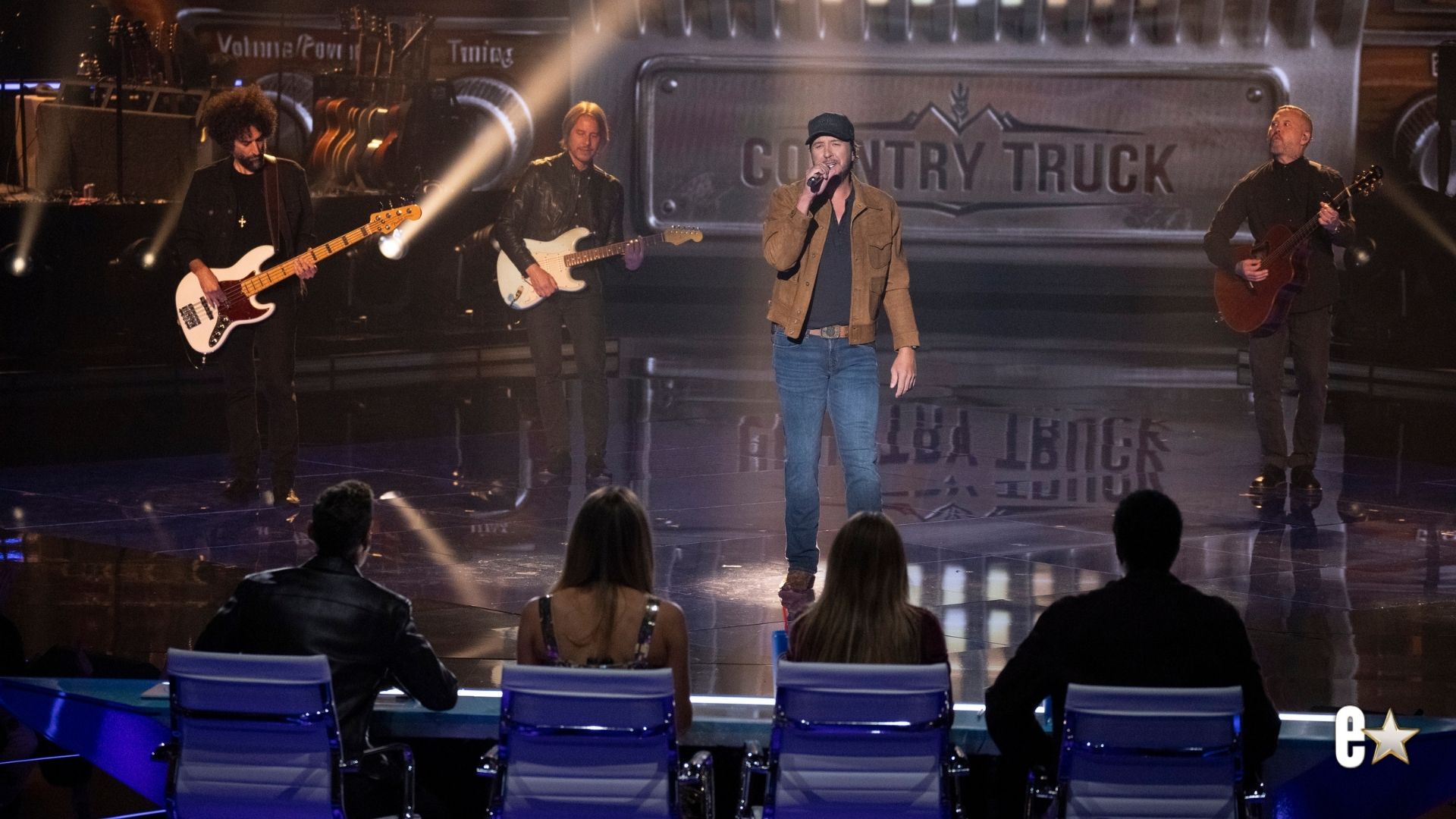 Luke Bryan Debuts New Song on American Idol 2026 (VIDEO)