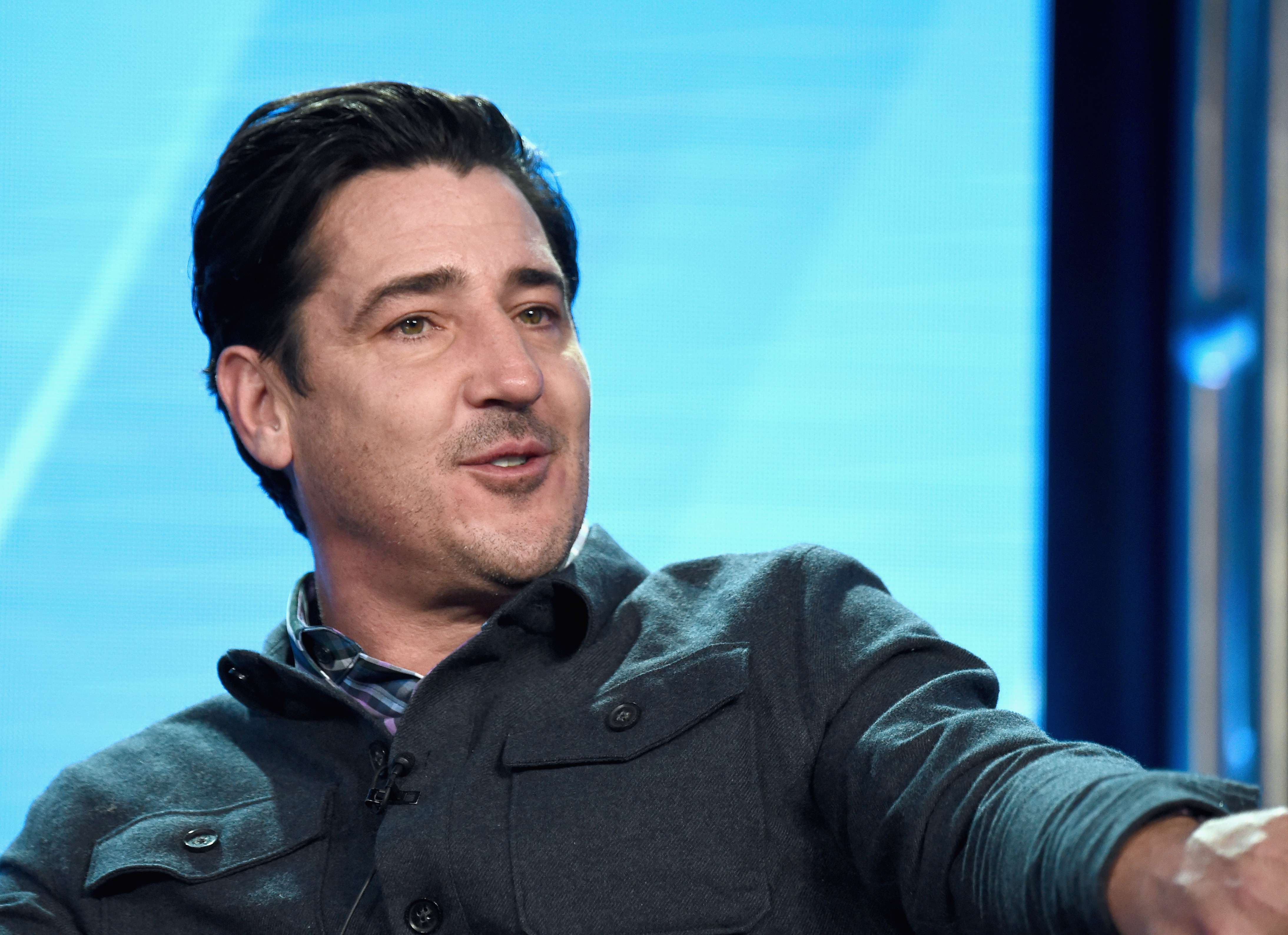 Jonathan Knight Returning to HGTV With Reboot of Classic Series