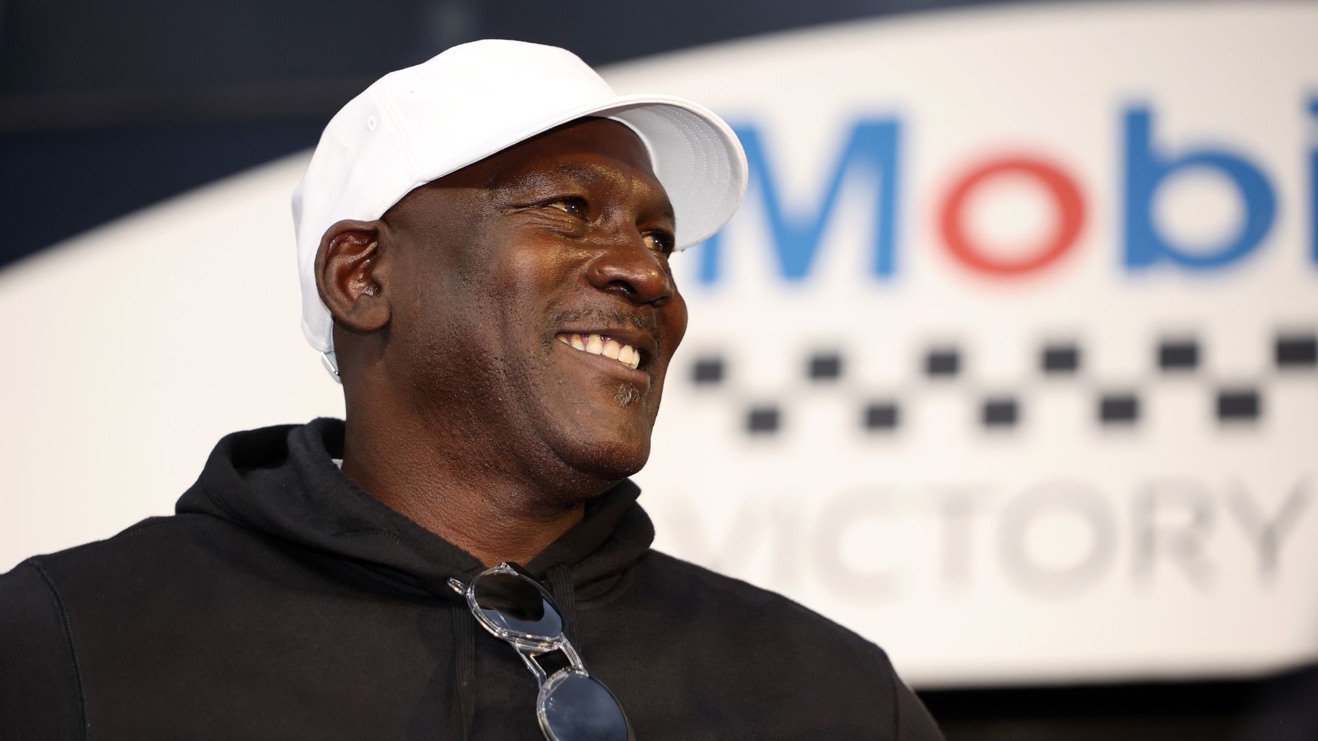 Michael Jordan Makes Former Teacher’s Final Wish Come True