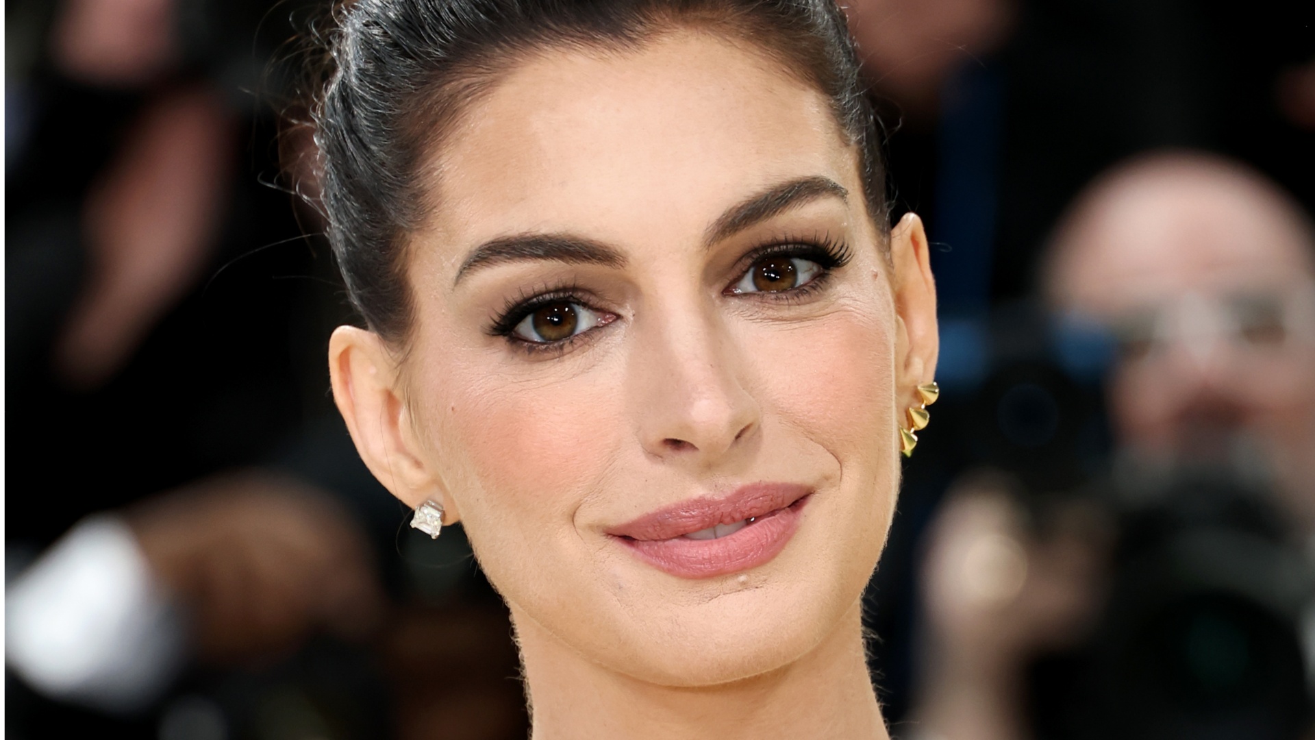 Anne Hathaway Revisits Beloved Disney Era in New Netflix Project