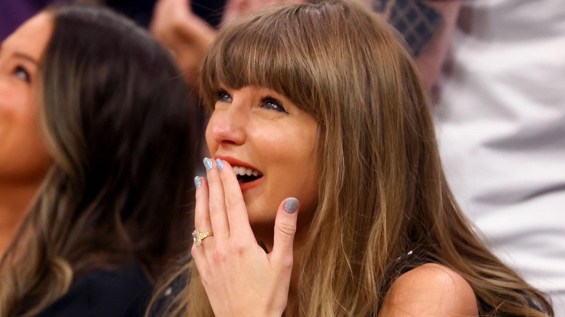 Expert Spots Major Change in Taylor Swift’s Red Carpet Demeanor