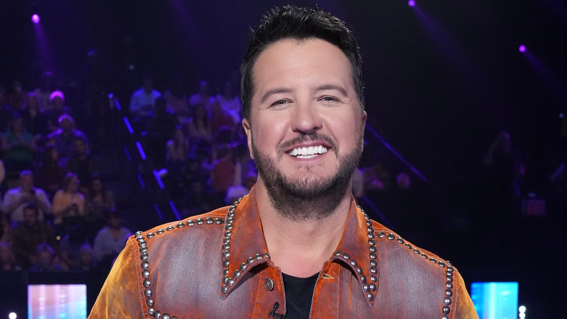 Country Star Luke Bryan Shocks Fans by Bartending at His Nashville Club
